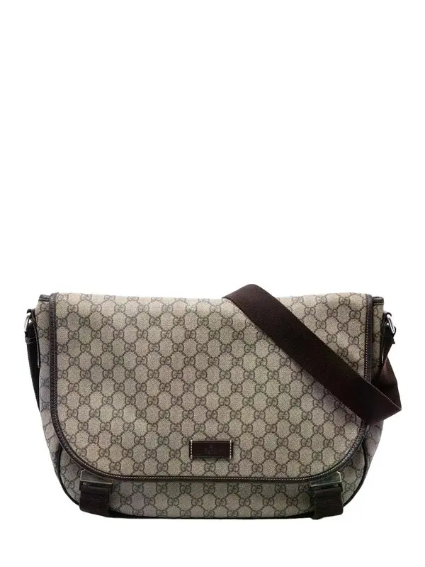 Gucci 2016-2026 Gg Supreme Messenger Bag Crossbody Bag - Neutrals