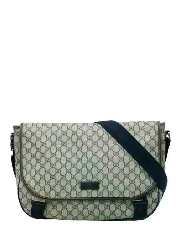 Gucci 2016-2026 Gg Supreme Messenger Bag Crossbody Bag - Neutrals