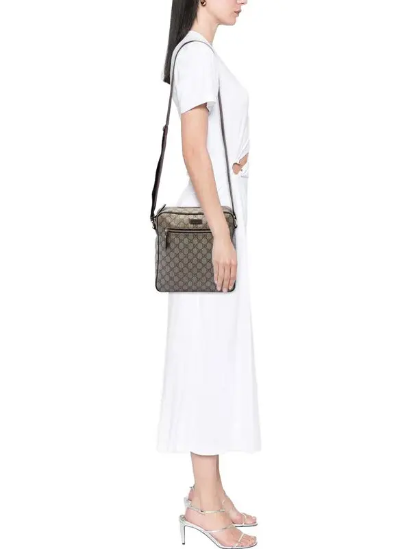 Gucci 2016-2026 Gg Supreme Crossbody Bag - Neutrals