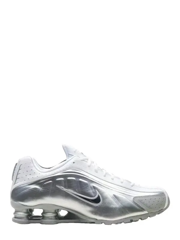 Nike Shox R4 Sneakers - Silver