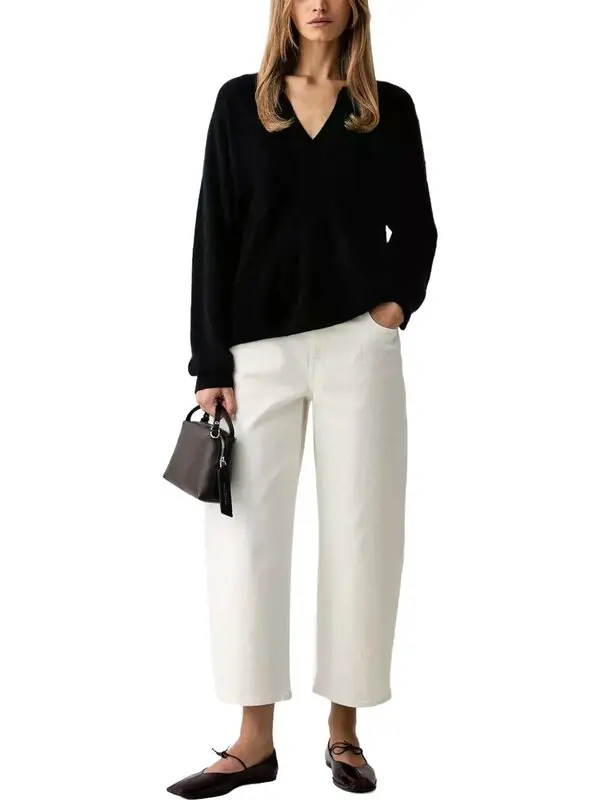 VICOLO V-neck Sweater - Black