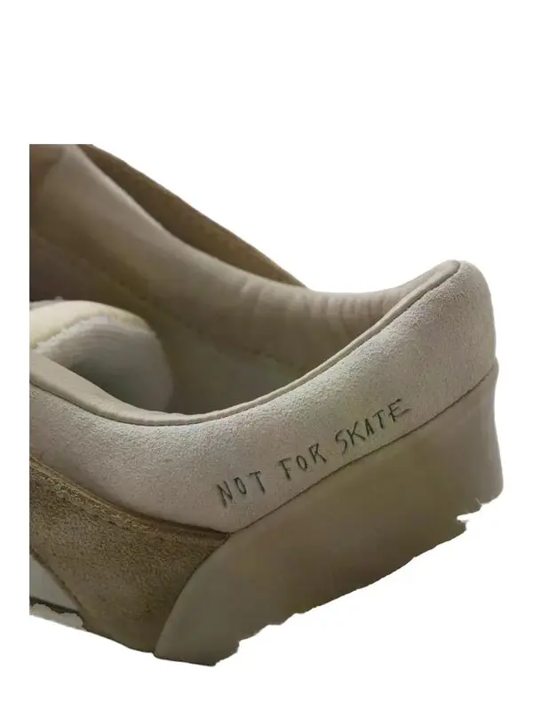 SANTHA Love Park Scoobydoo Sneakers - Neutrals