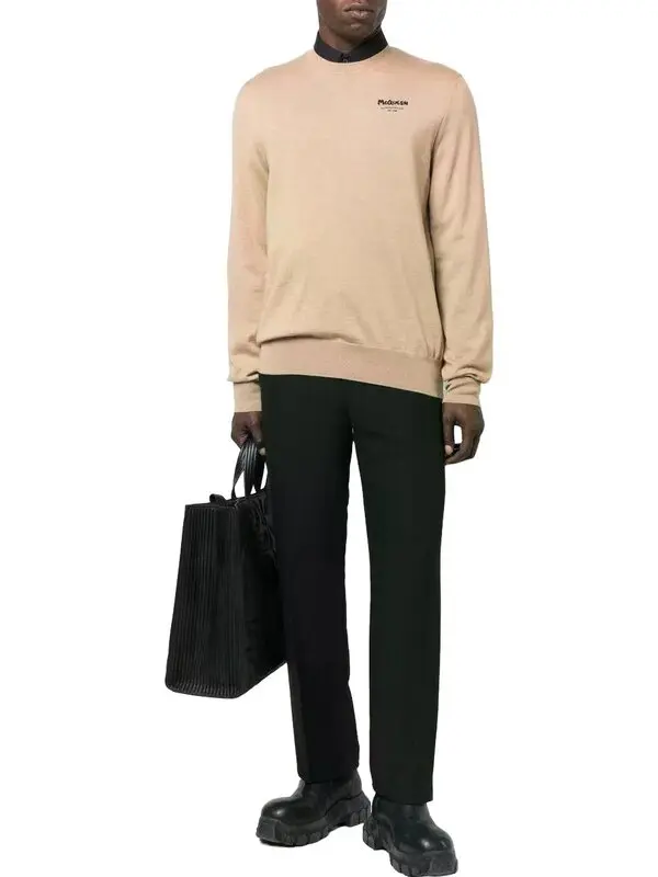 Alexander McQueen Logo-print Fine-knit Jumper - Neutrals