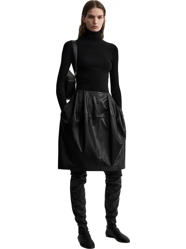 TOTEME Compact Jersey Turtleneck - Black
