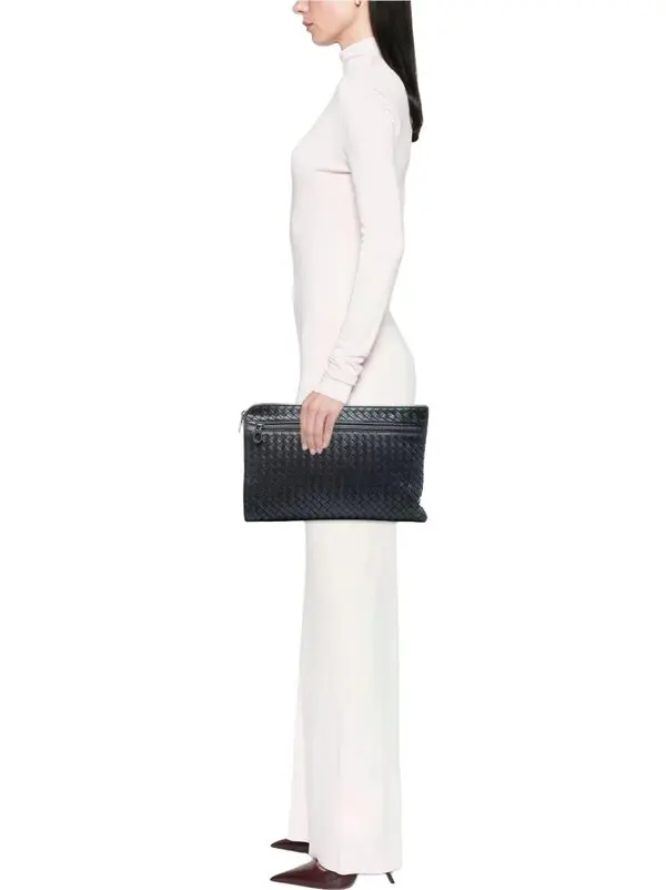 Bottega Veneta 2012-2026 Nappa Intrecciato Clutch Bag - Grey
