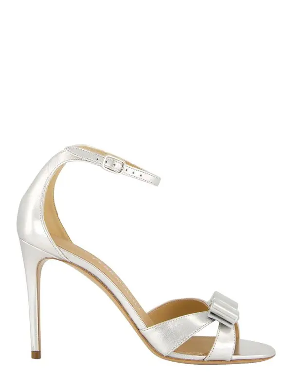 FERRAGAMO Vara Laminated Lambskin Sandals With Bow And Stiletto Heel - Grey