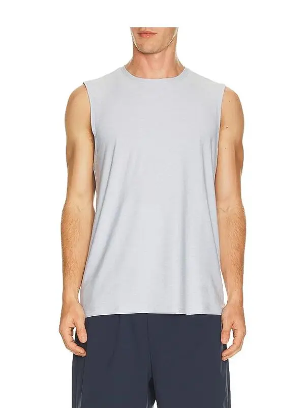 Beyond Yoga Featherweight Freeflo Muscle Tank 2.0 In . Also - Blue