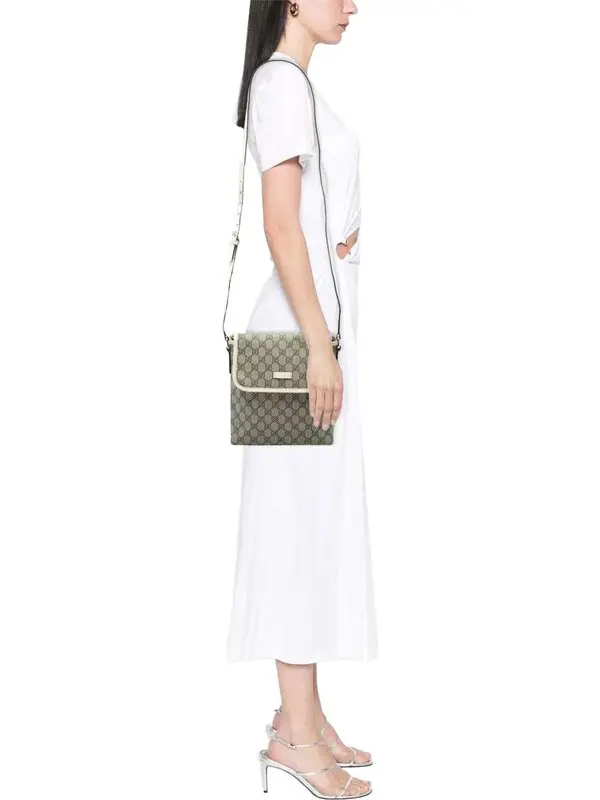 Gucci 2016-2026 Gg Supreme Crossbody Bag - Neutrals