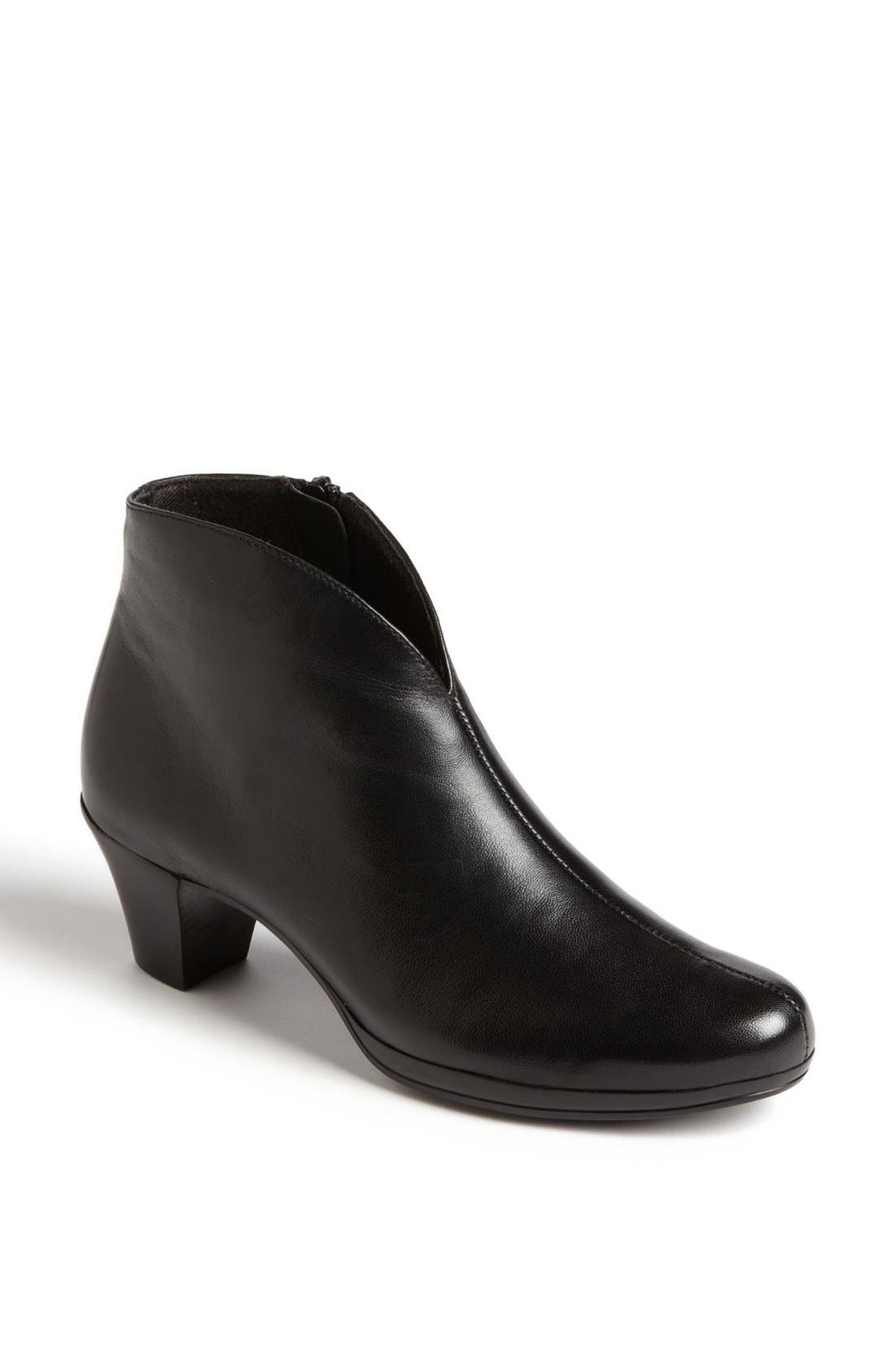 munro francee bootie