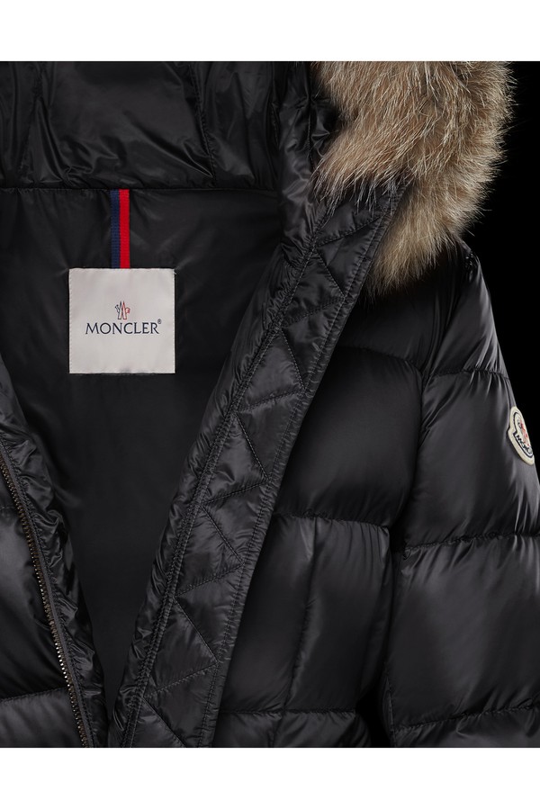 moncler boed