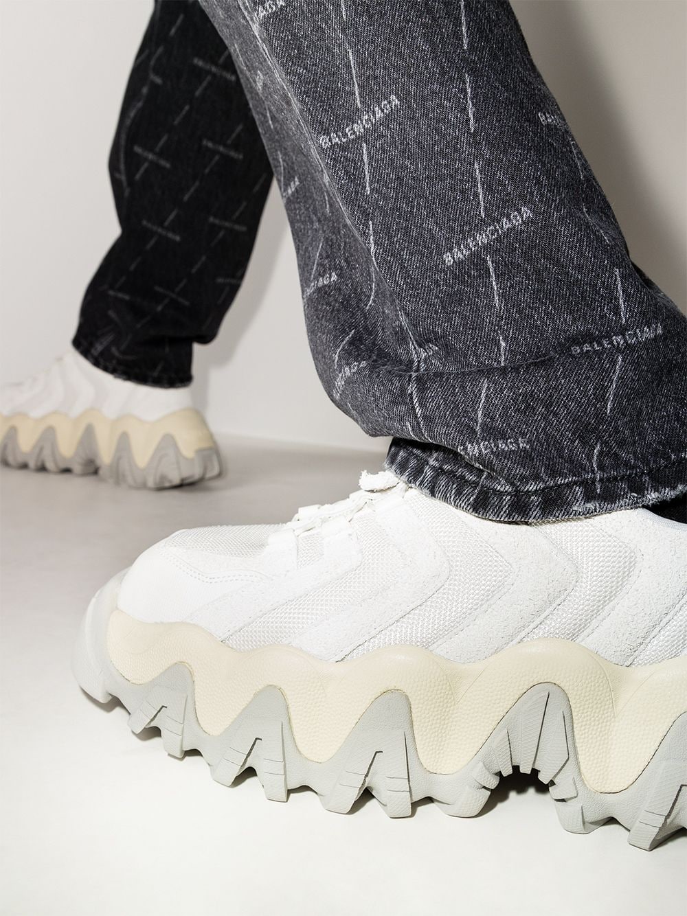 Eytys Chunky Sole Low-Top Sneakers - White - 68% Off | Editorialist