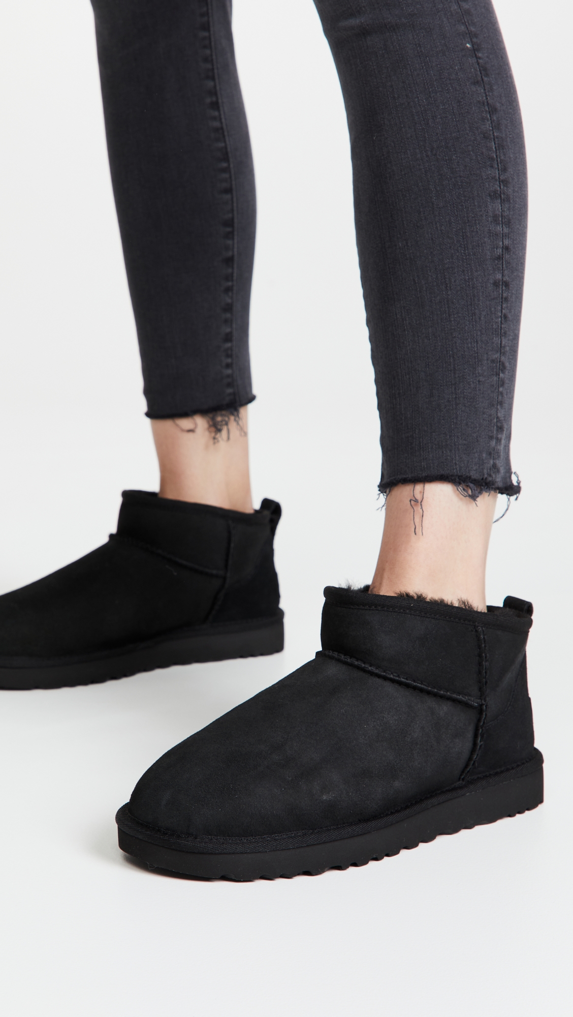 UGG UGG Classic Ultra Mini Boots