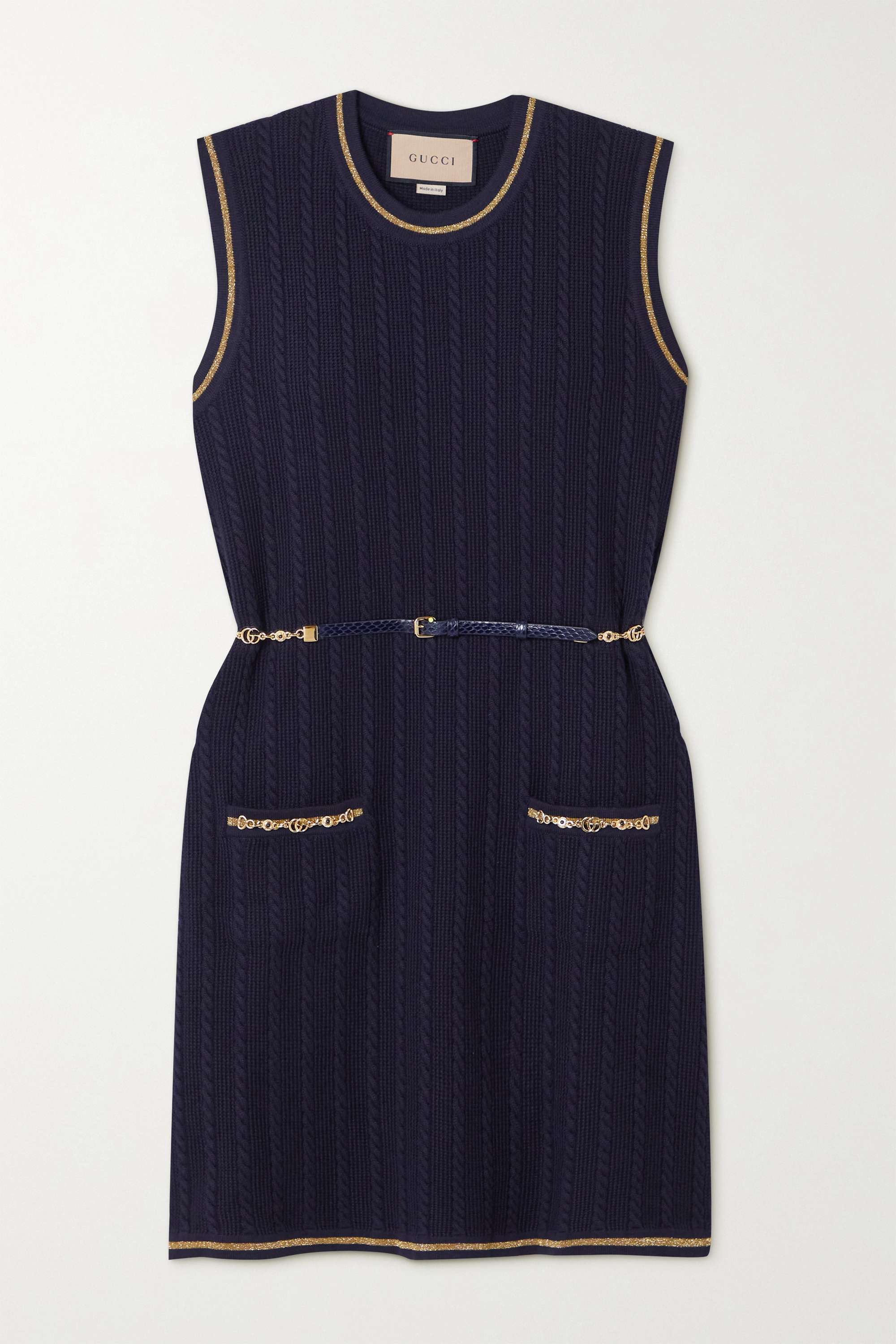 7 Navy and Black Outfit Ideas You’ll Want to Wear Again and Again