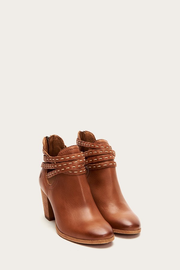 frye naomi pickstitch shootie