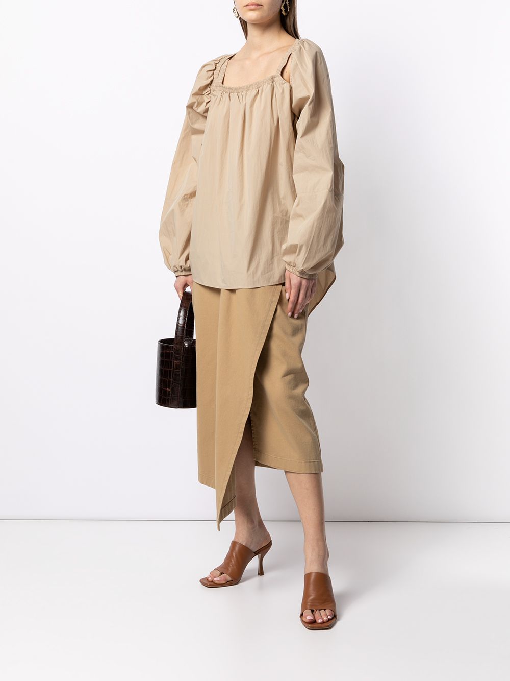 GOEN.J Goen.J Off-Shoulder Puff-Sleeve Blouse