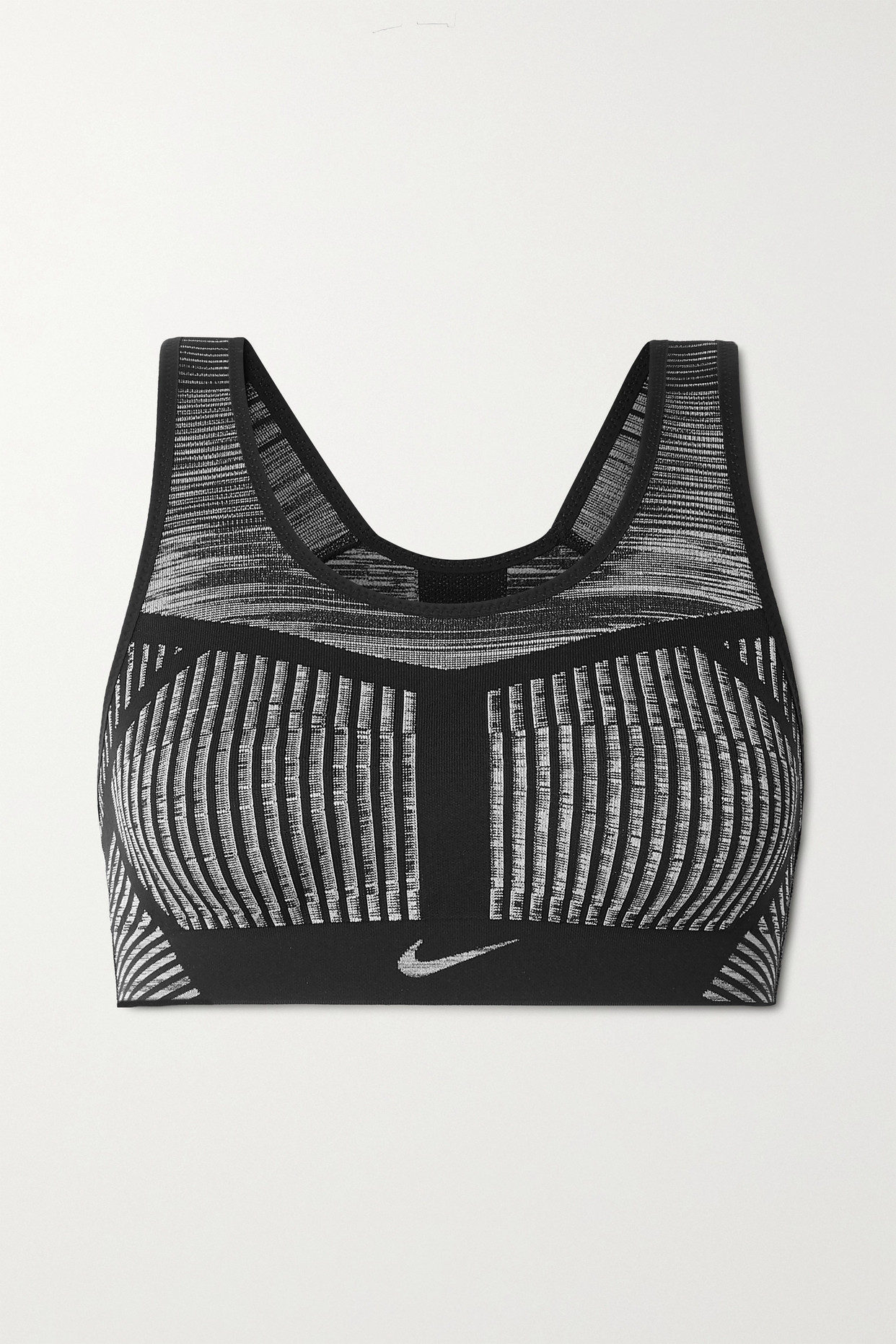 nike sports bra flyknit