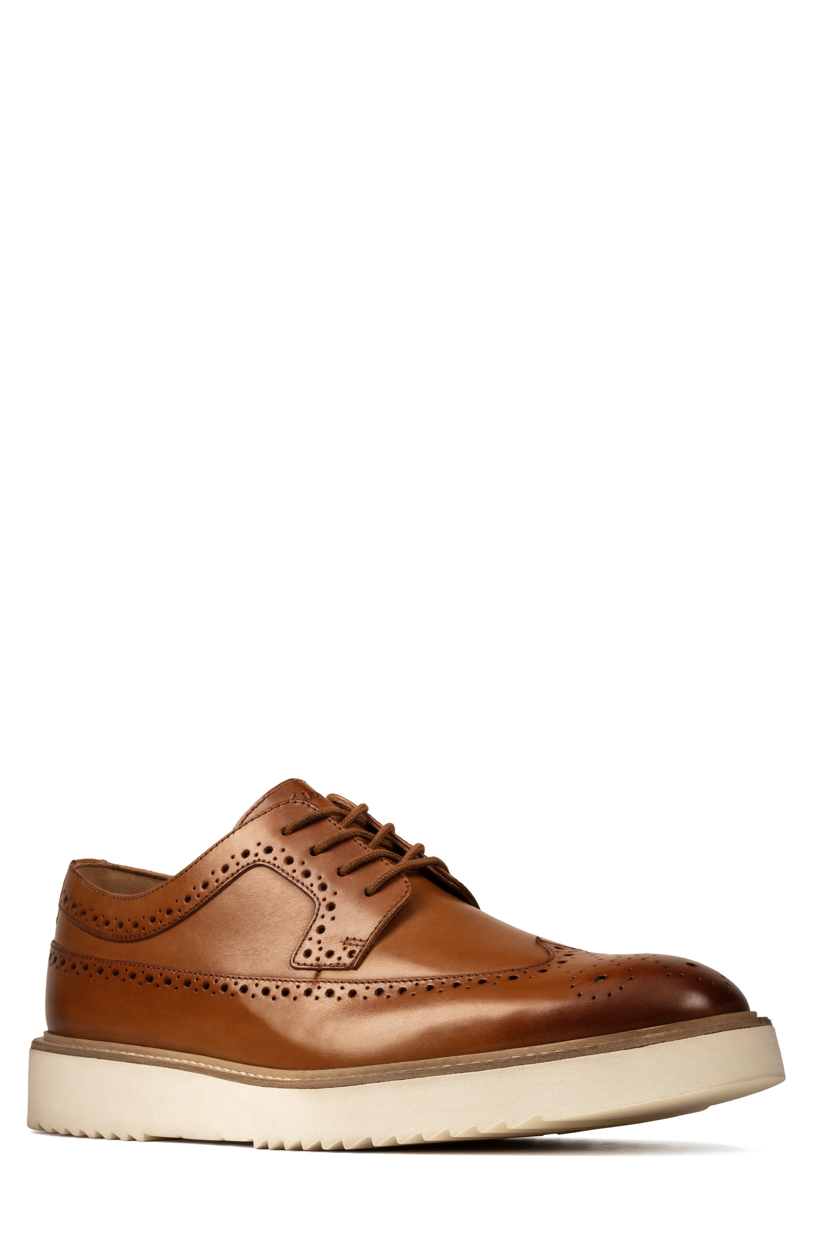 Clarks Ernest Limit Wingtip - Tan Leather | Editorialist