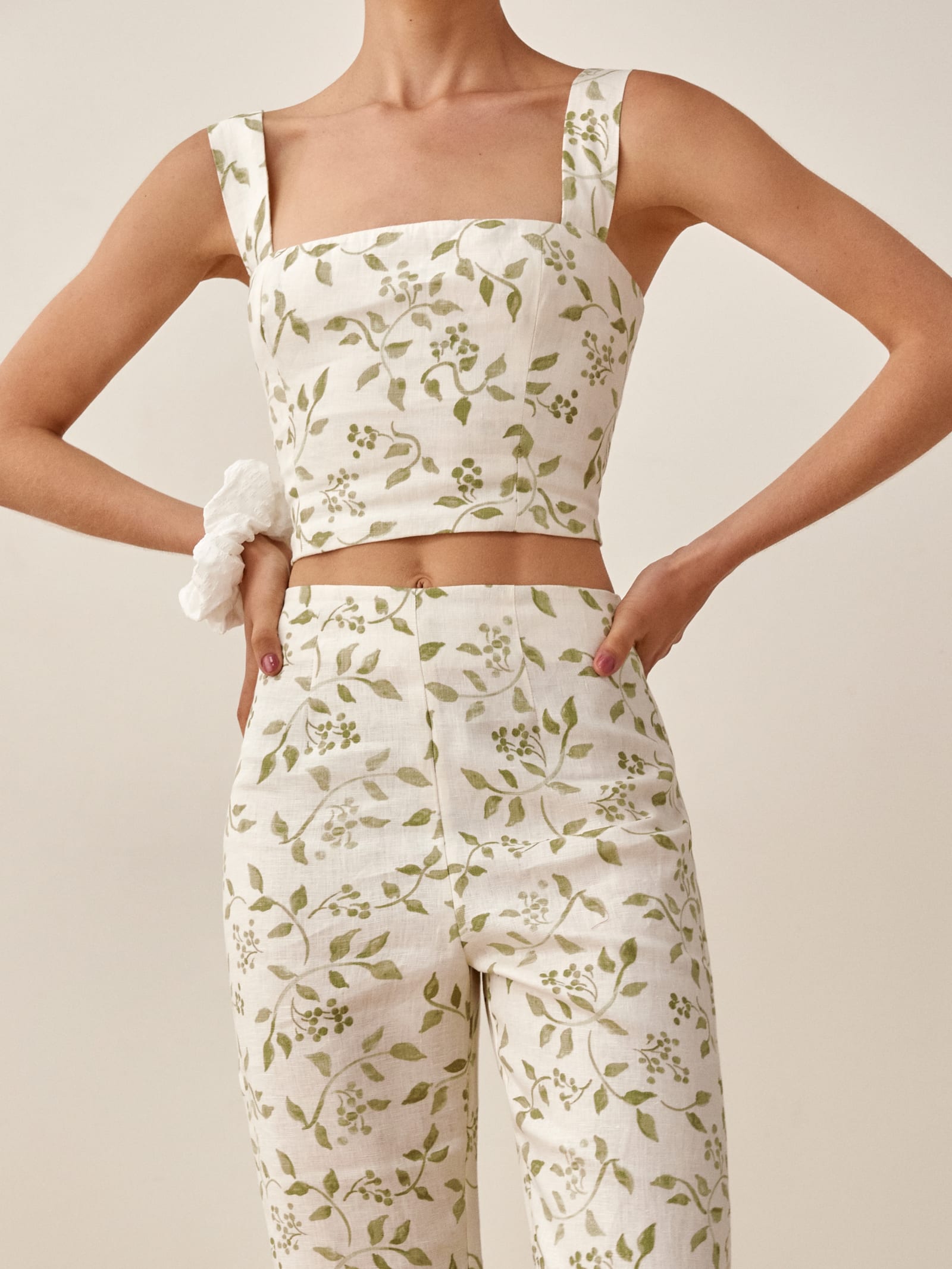 Vio Linen Top - Editorialist