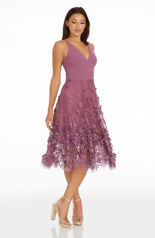 DRESS THE POPULATION Dress the Population Darleen V-Neck Embroidered Mesh Cocktail Dress