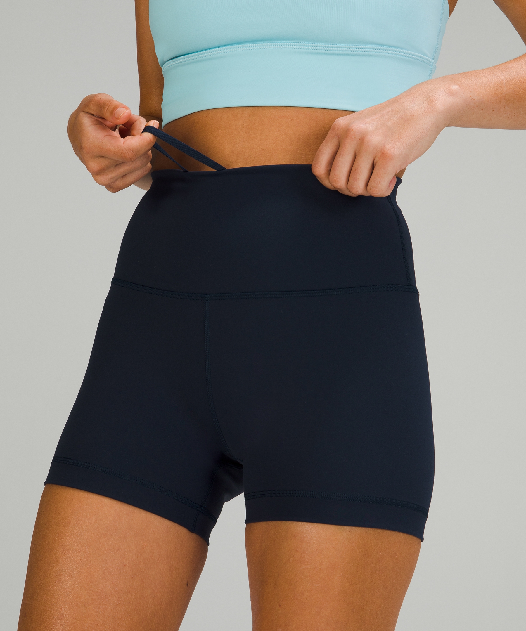 Wunder Train High-Rise Short 4\