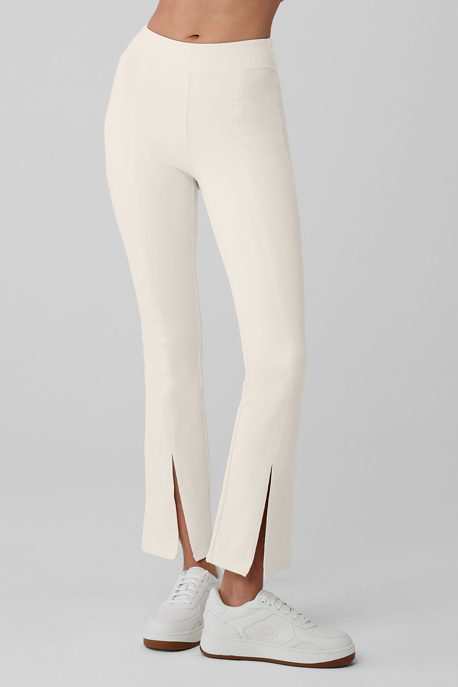 Alo Yoga Airbrush High-Waist 7/8 Flutter Legging In Ivory - 20