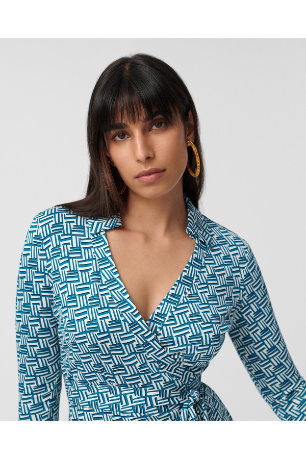new jeanne two silk jersey wrap dress Jersey Wrap Dress New Jeanne Two Silk Jersey Wrap Dress ICONIC Chainlink 100% Silk