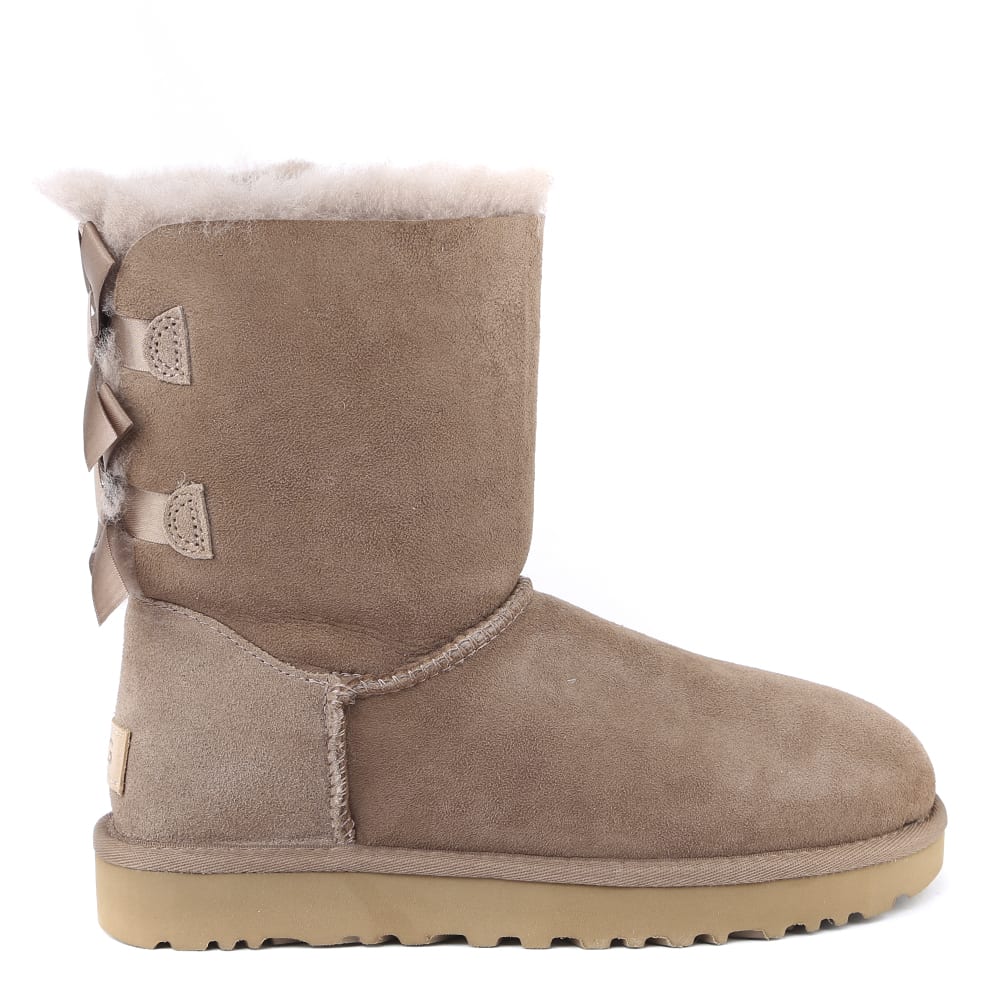 ugg bailey bow 2 taupe