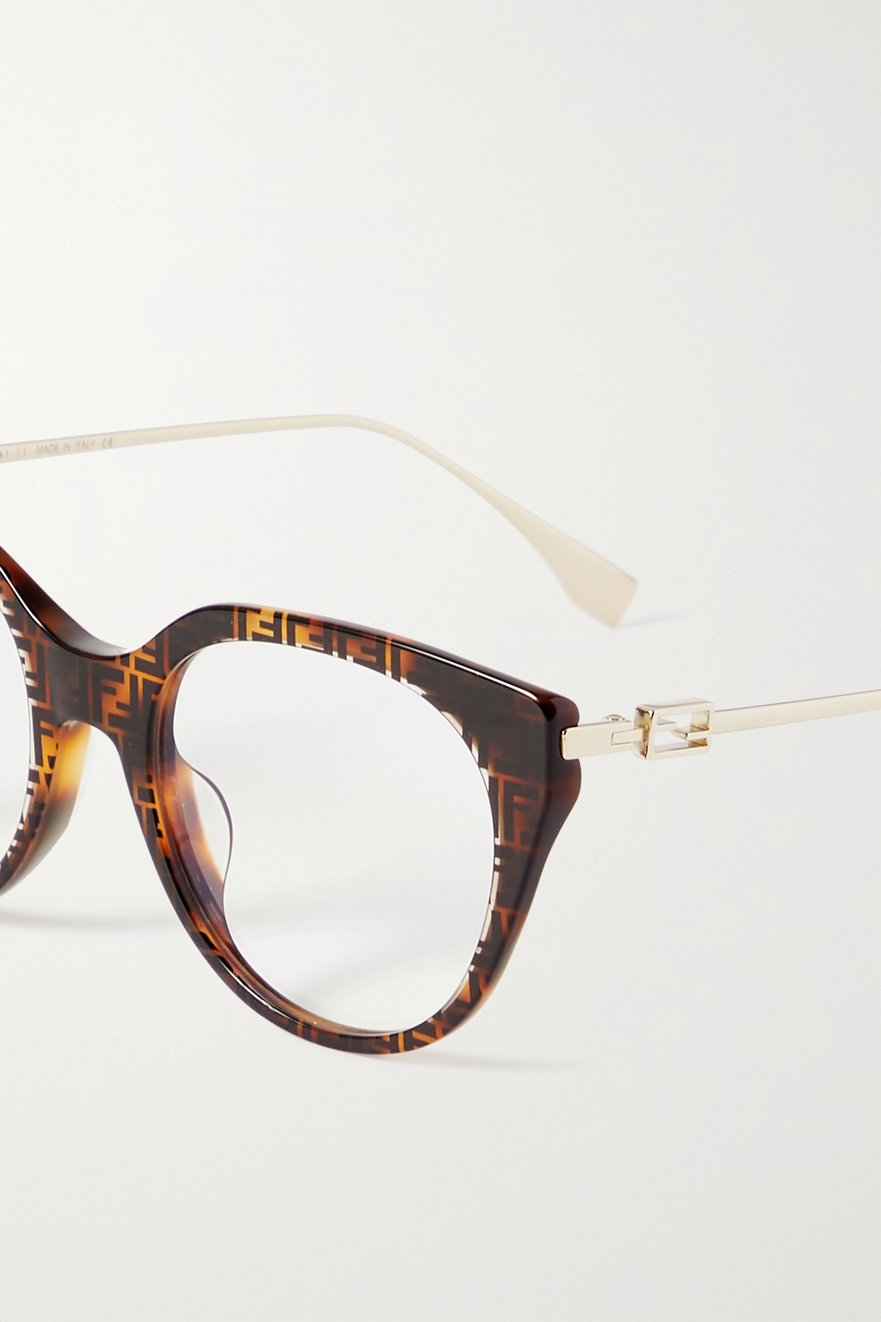 Fendi Tortoiseshell & Gold Oversized Cat-Eye Sunglasses FENDI EYEWEAR Interlace cat-eye leather-trimmed  main image 3