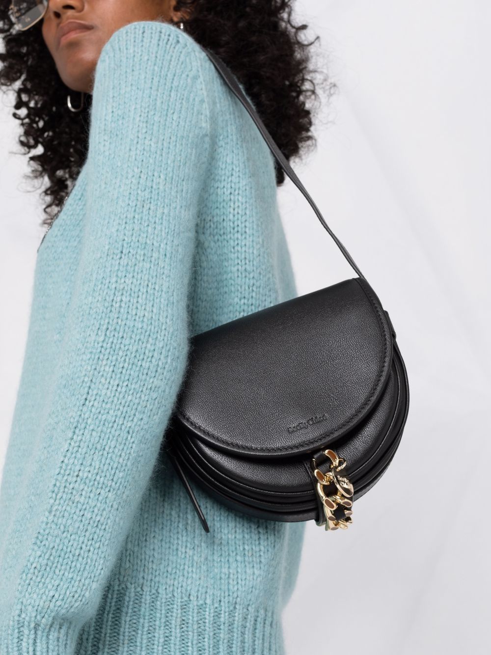 ショルダーバッグ・ポシェット See by Chloe Mara Saddle Bag in Black Leather See By Chloé Mara Saddle Bag - Black | Editorialist