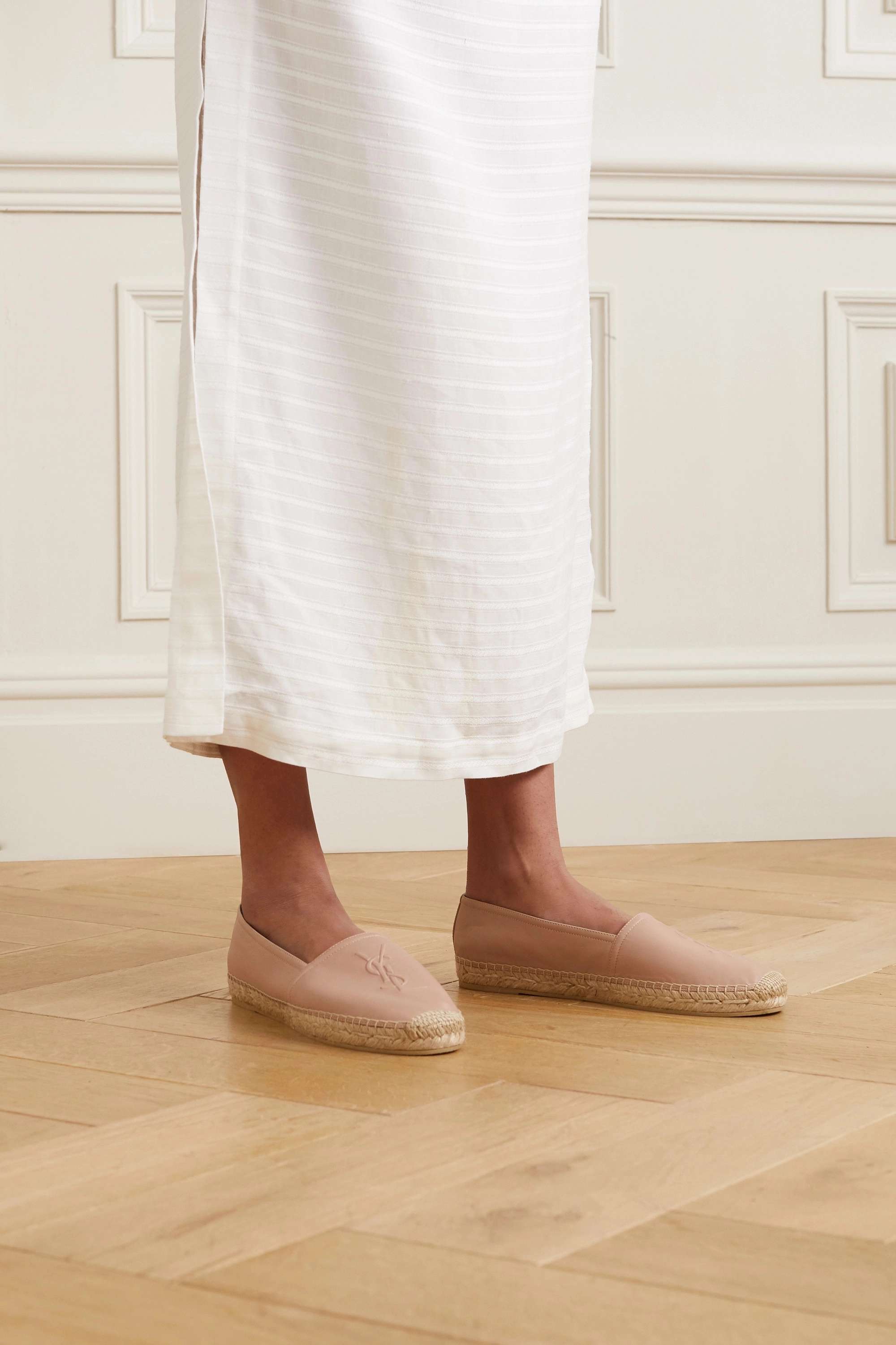 logo espadrille saint laurent