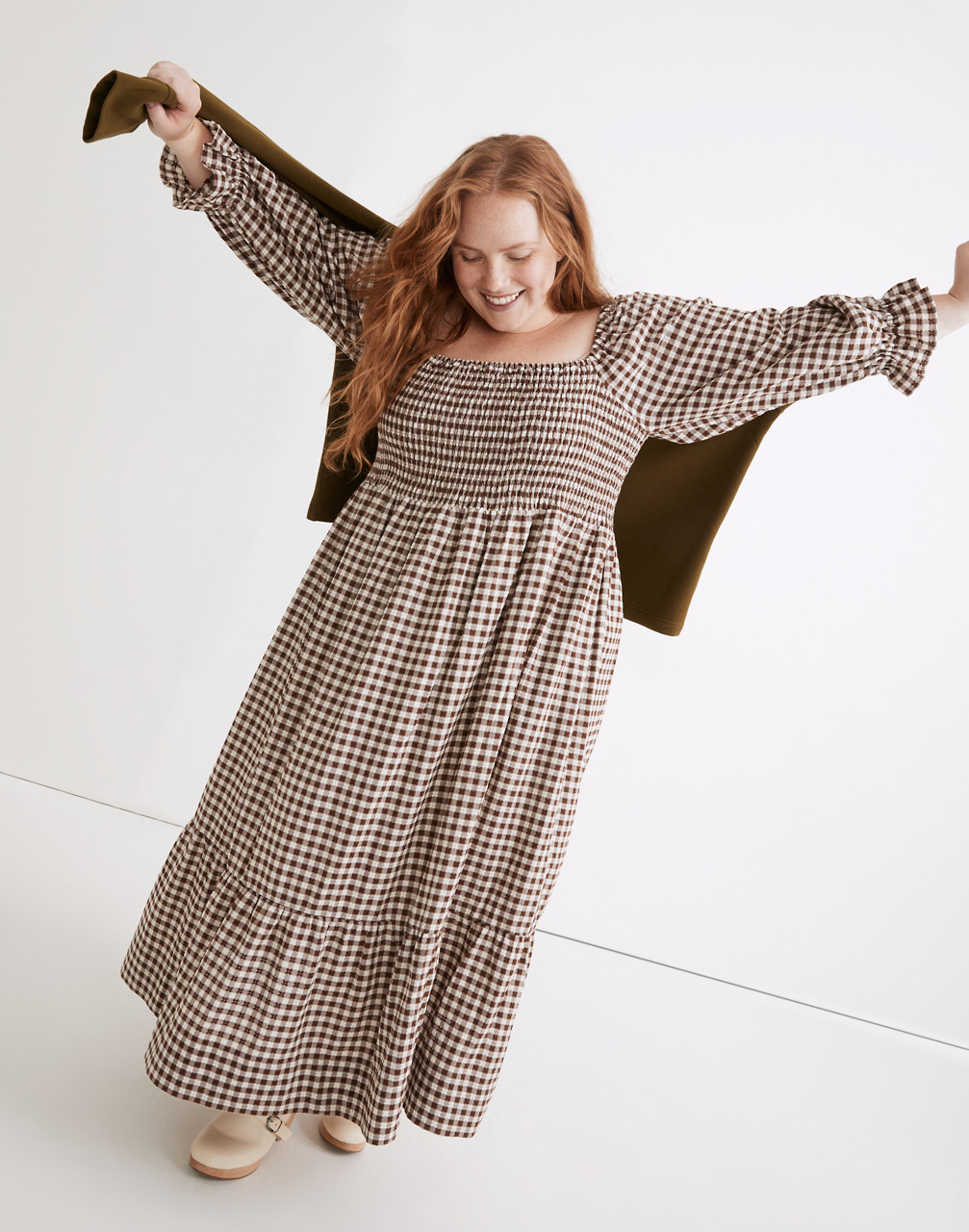 Madewell Plus Lucie Elbow-Sleeve Smocked Midi Dress In Gingham - Rich Brown  | Editorialist