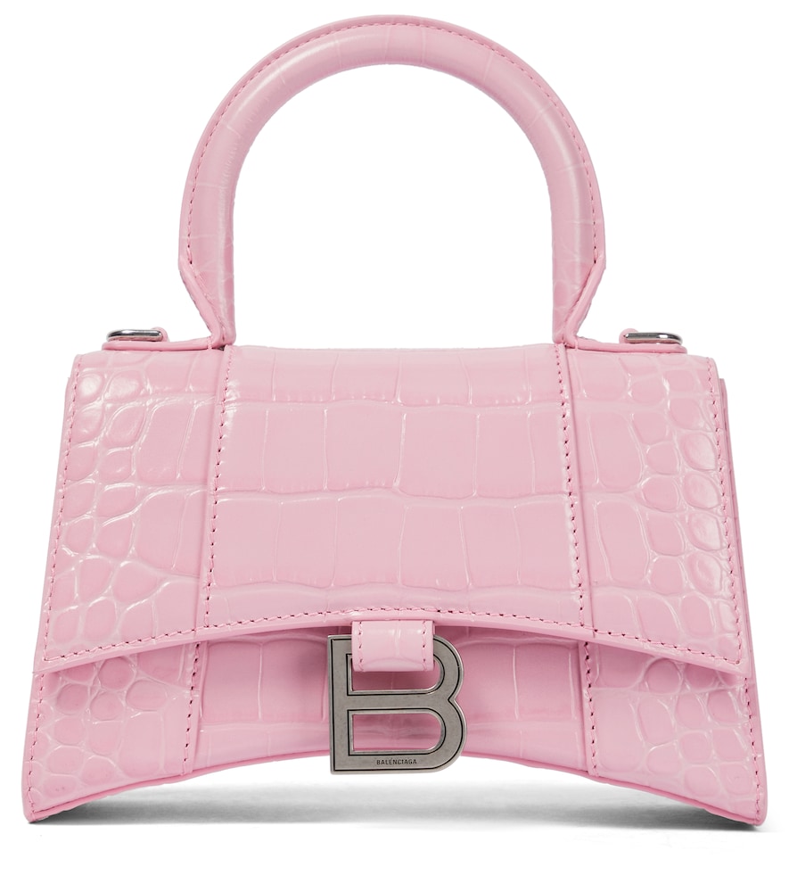 The 14 Best Pink Bags: Valentino, Jacquemus, and Versace