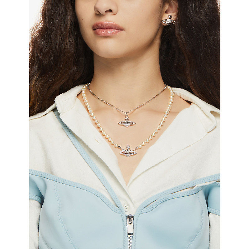 アクセサリー Vivienne Westwood MINI BAS RELIEF PEARL Mini Bas Relief Pearl Choker in platinum-crystal-pearl | Vivienne