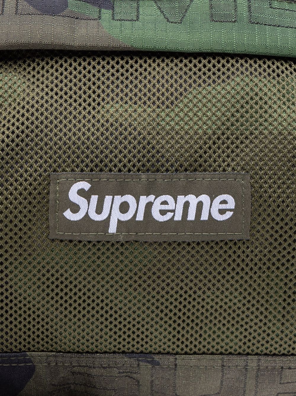 Supreme Logo-Print Duffle Bag - Green | Editorialist
