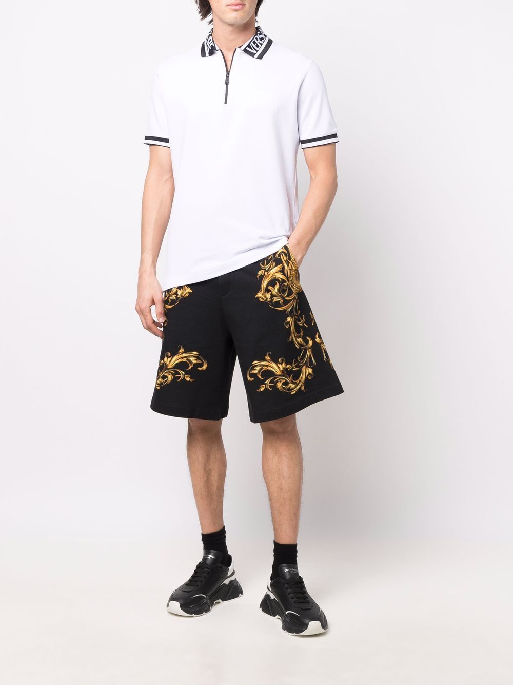 VERSACE Baroque Pattern-Print Shorts