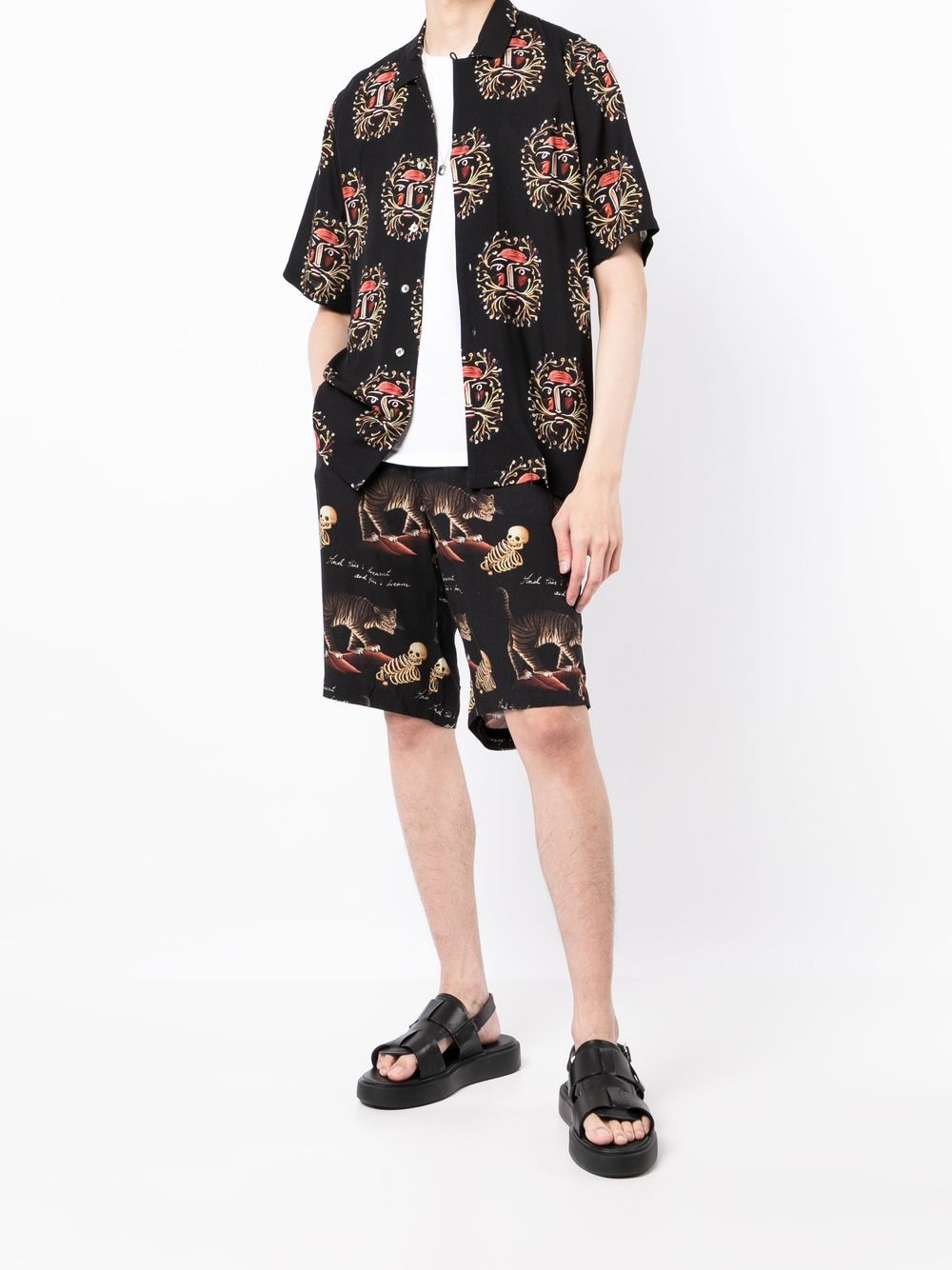 ENDLESS JOY Endless Joy Dreamt Motif-Print Bermuda Shorts