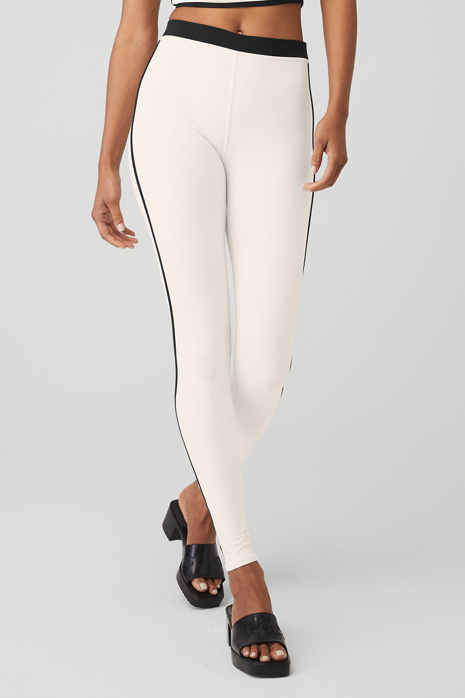 ALOHigh-Waist Airbrush Legging Ivory XS W5604R_03299_b1_s1_a1_m261_102