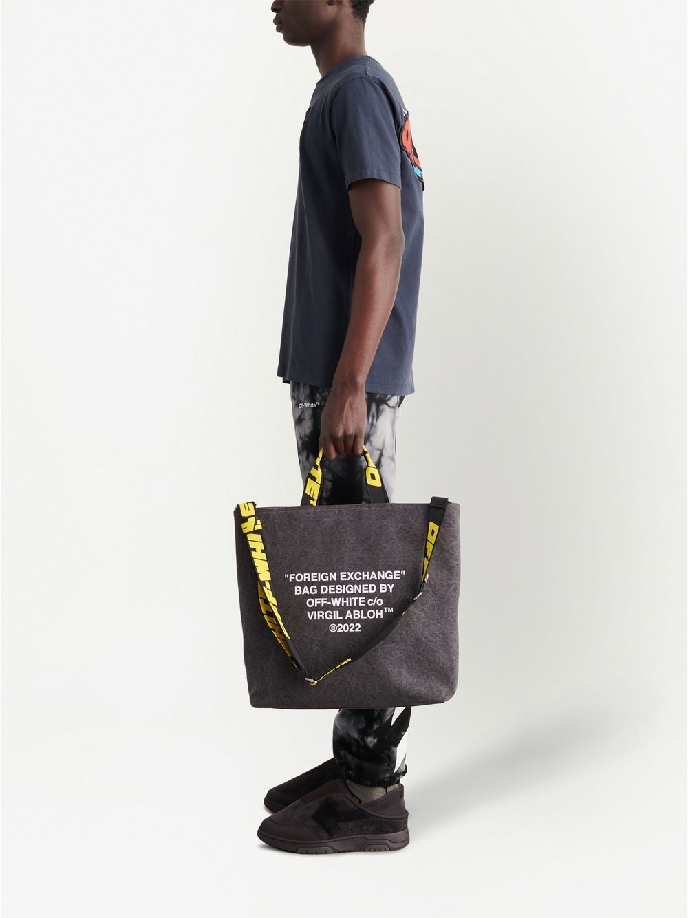 OFF-WHITE Off-White Tote Bag with Slogan Print