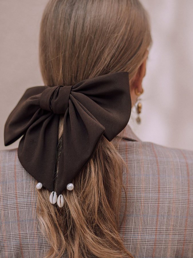 Lovely Hair Accessories for Trendy Hairstyles main image 1