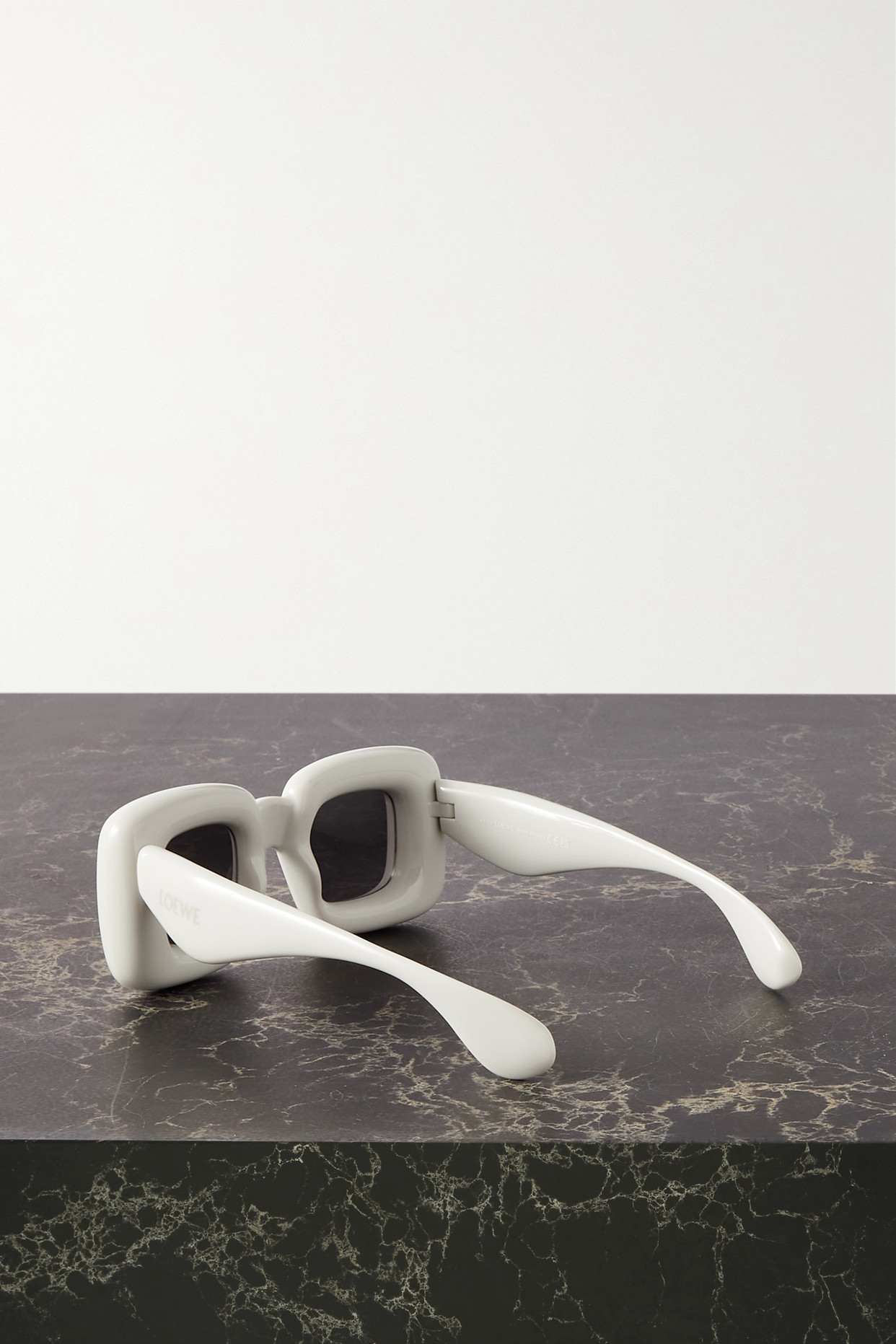 Loewe Inflated White Acetate Oversized Square Sunglasses Chunky Designer Shades Loewe Inflated Acetate Cat-Eye Sunglasses | Smart Closet main image 4