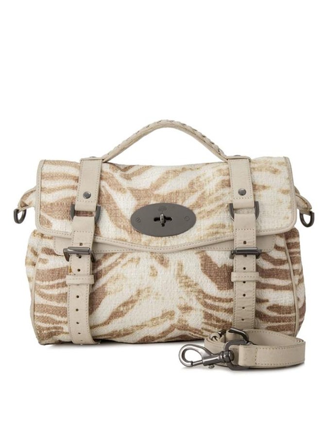 The Mulberry Alexa Bag Is Back. Here's How It Defined an Era in Fashion