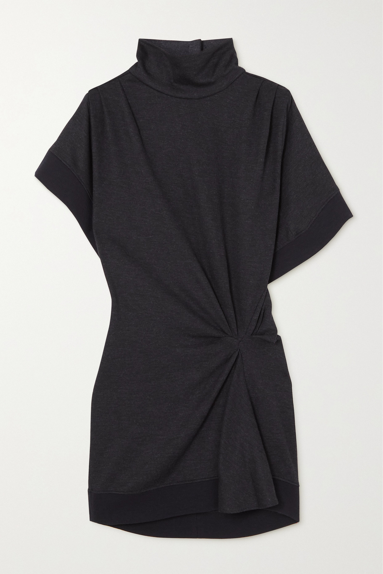 7 Navy and Black Outfit Ideas You’ll Want to Wear Again and Again