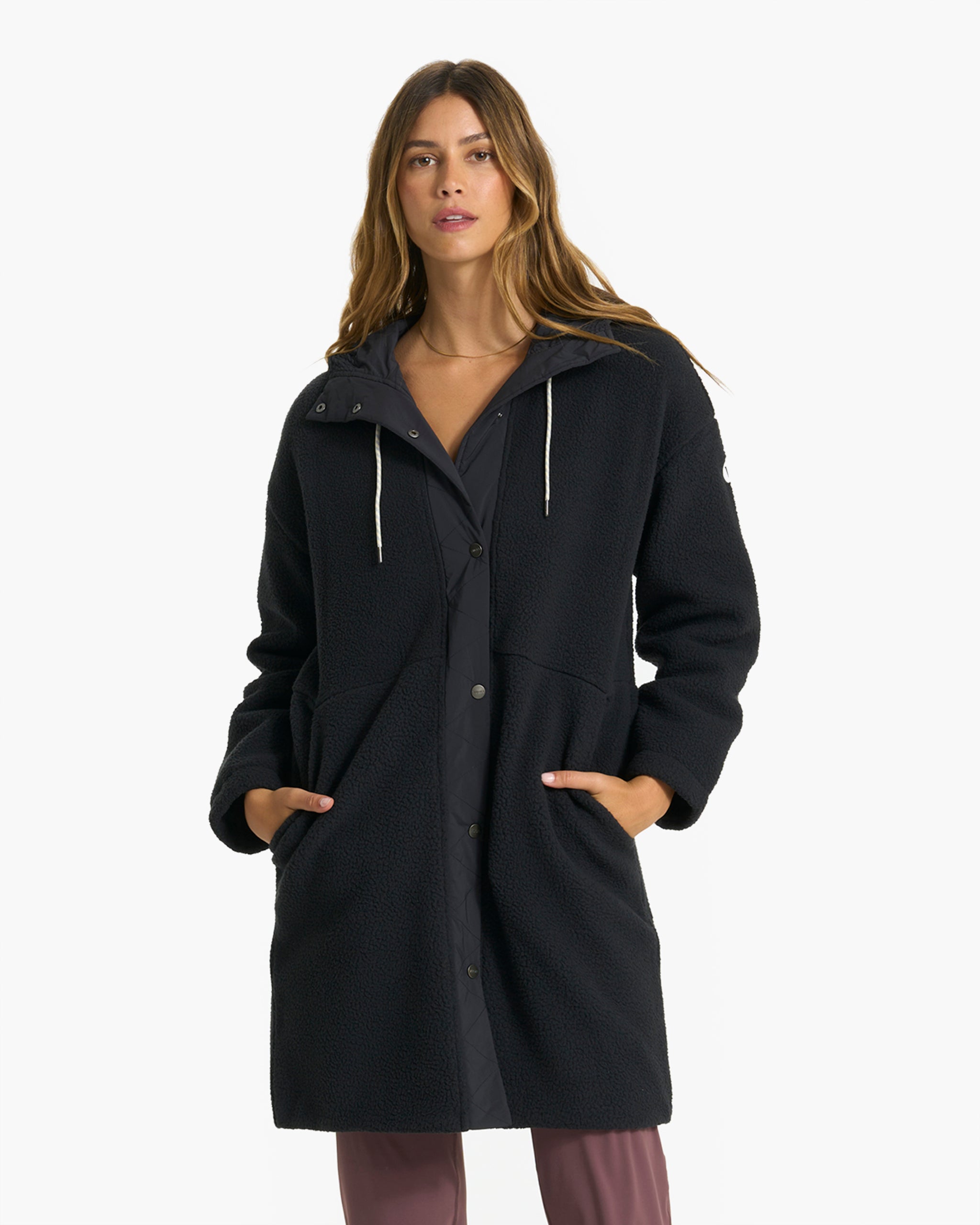 Vuori Sherpa Hooded Trench - Black | Editorialist