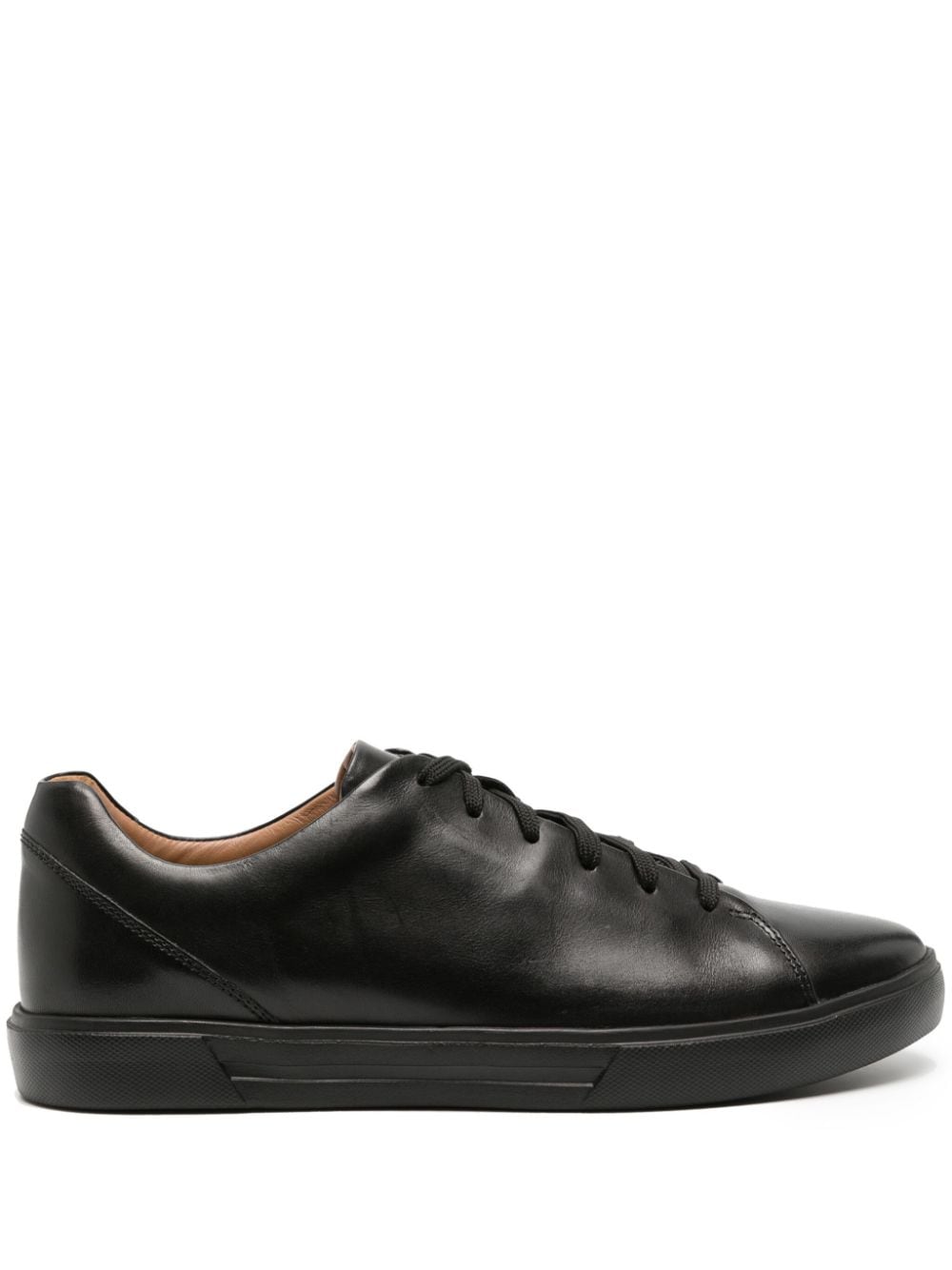 Clarks Walla Eden Lo Sneakers In Black | Editorialist
