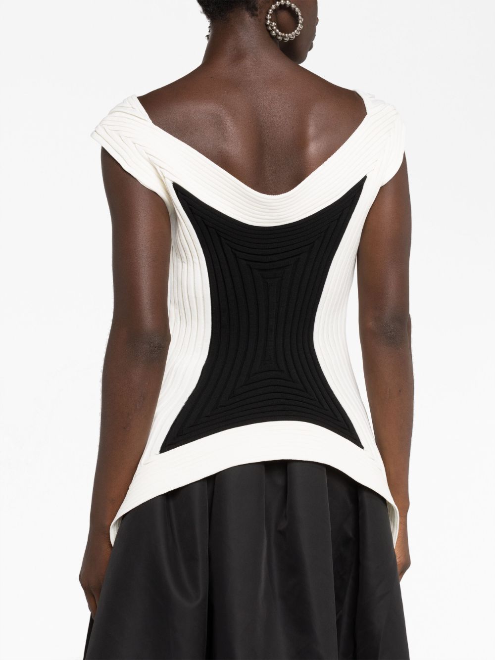 Buy Issey Miyake Square Scheme-1 Top - Black At 15% Off | Editorialist