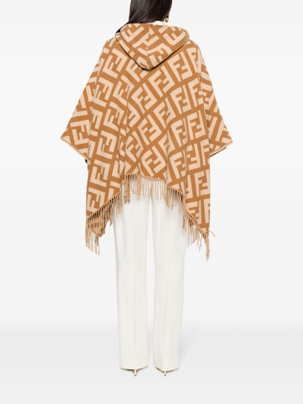 コート FENDI Wool and cashmere poncho with leather profiles Beige Fendi Wool And Cashmere Poncho With Leather Profiles - Beige
