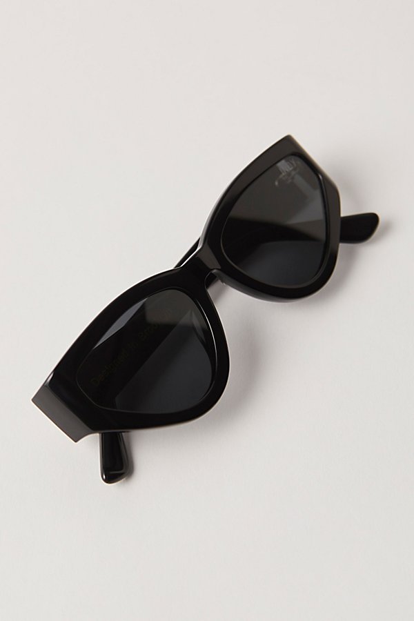 Indy Nolita Polarized Sunglasses - Black | Editorialist display picture 1