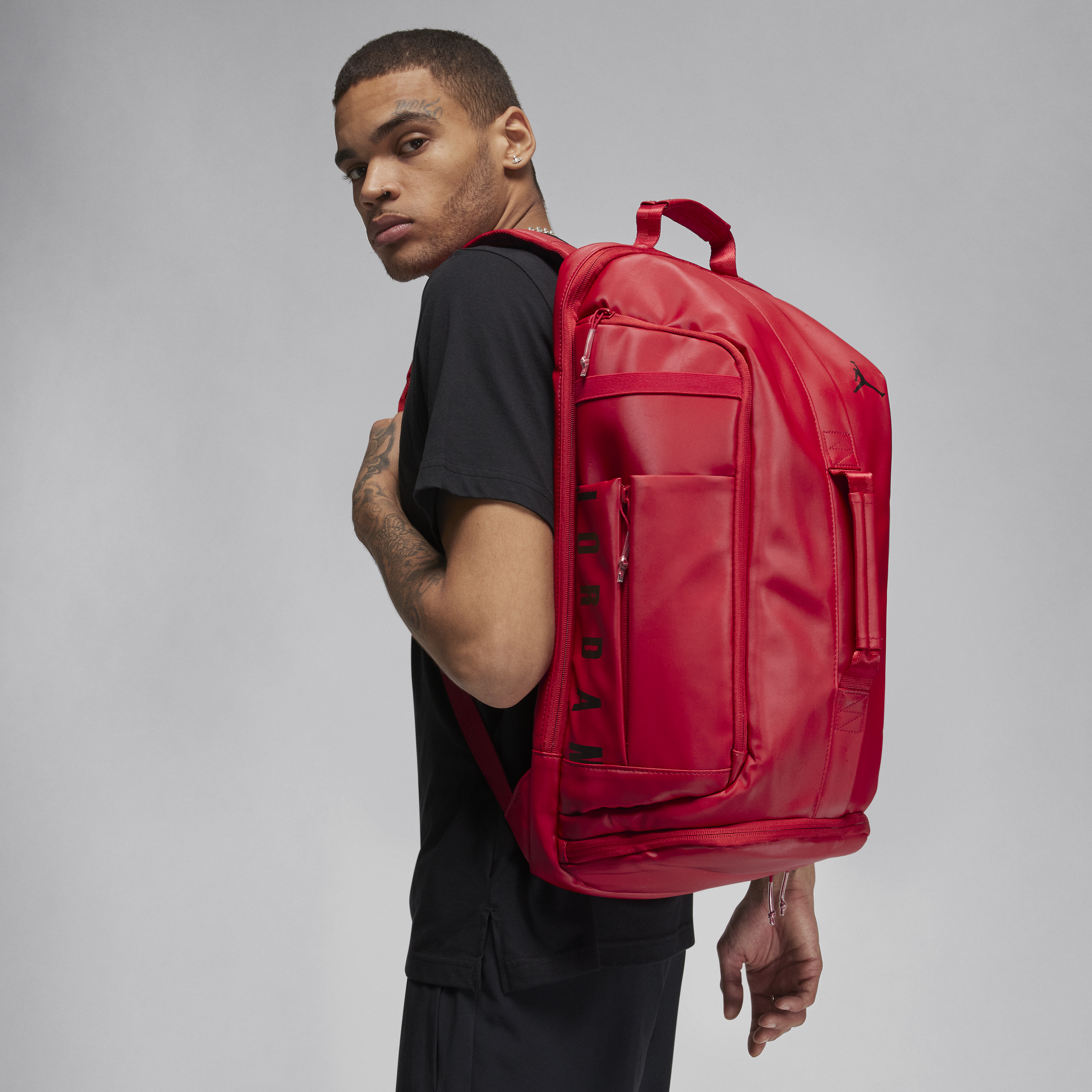 NIKE AIR JORDAN Hyper Adapt Backpack 新品 Jordan Hyper Adapt Adult Backpack - Red | Editorialist