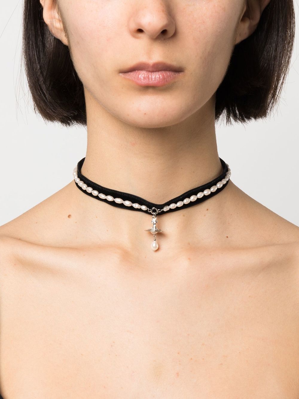 Vivienne Westwood Aleksa Pearl Choker - Black | Editorialist