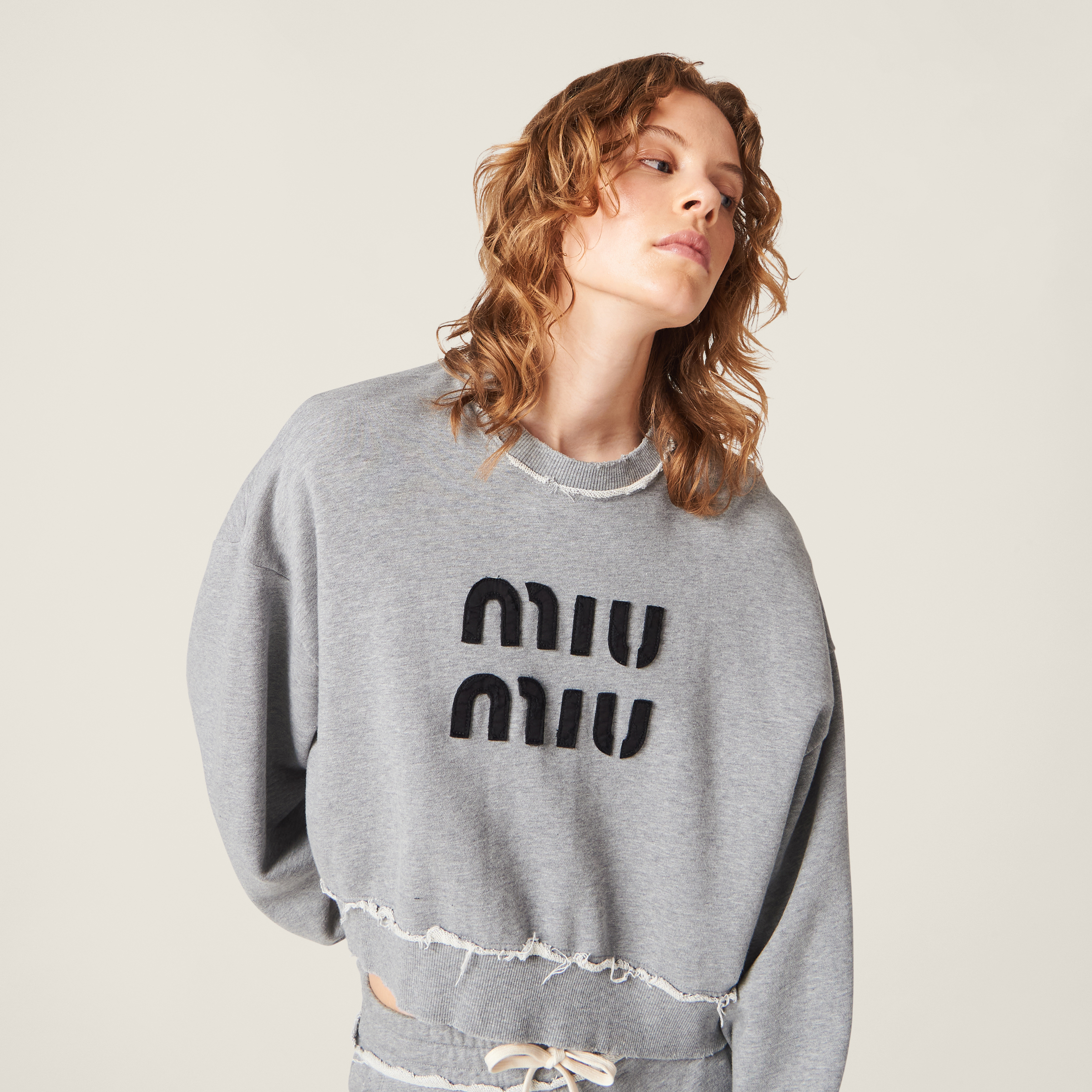 23771318~grey_2.jpg